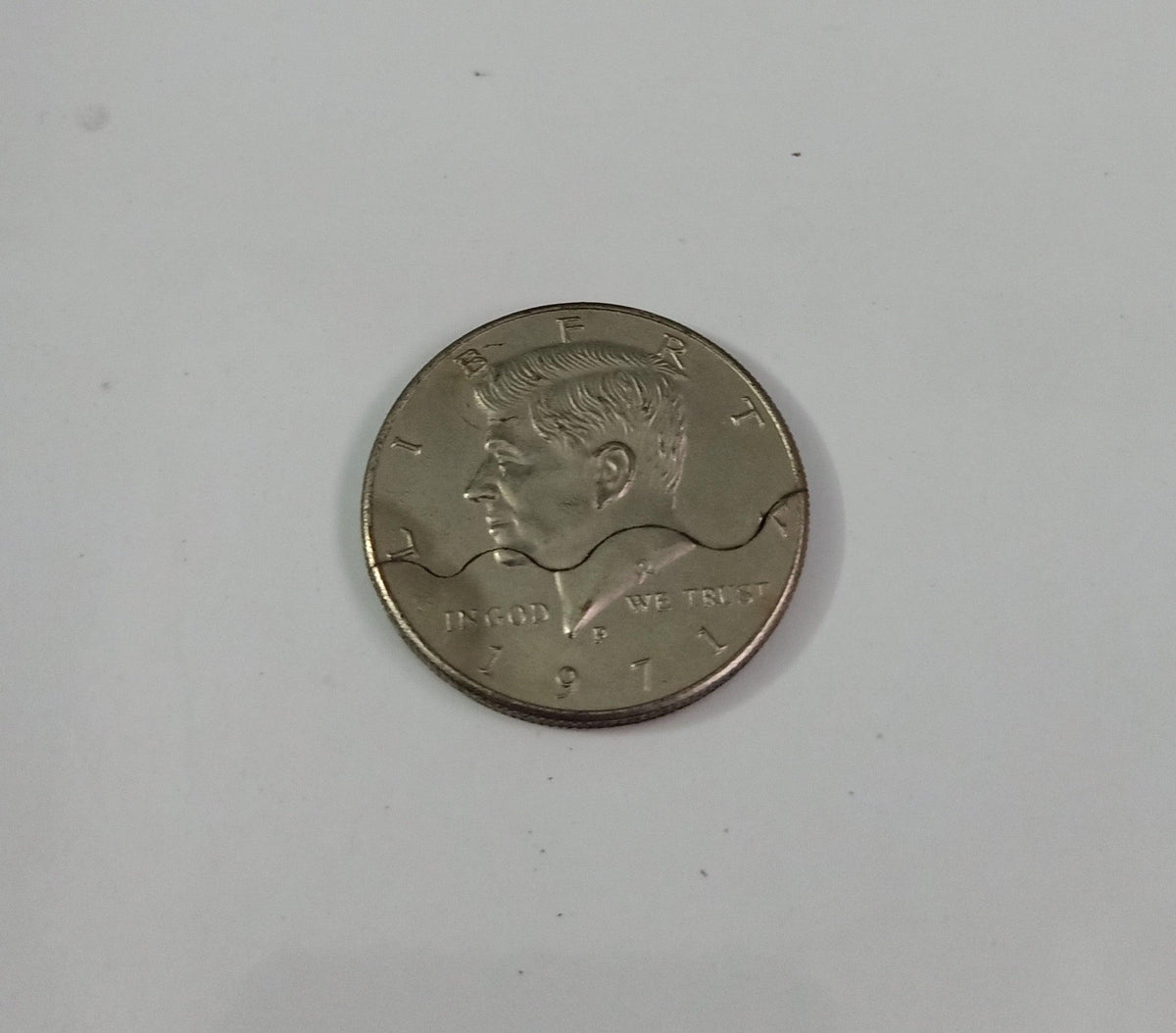 Half Dollar Bite Coin | V2 MAGIC SHOP